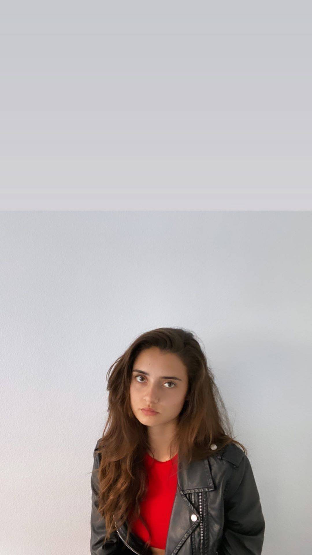 Shy Beauty | Scrolller