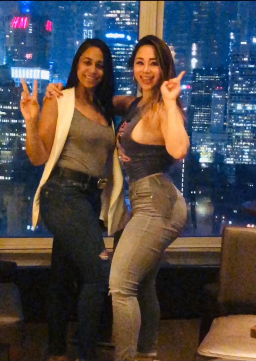 Side Booty 😍 | Scrolller