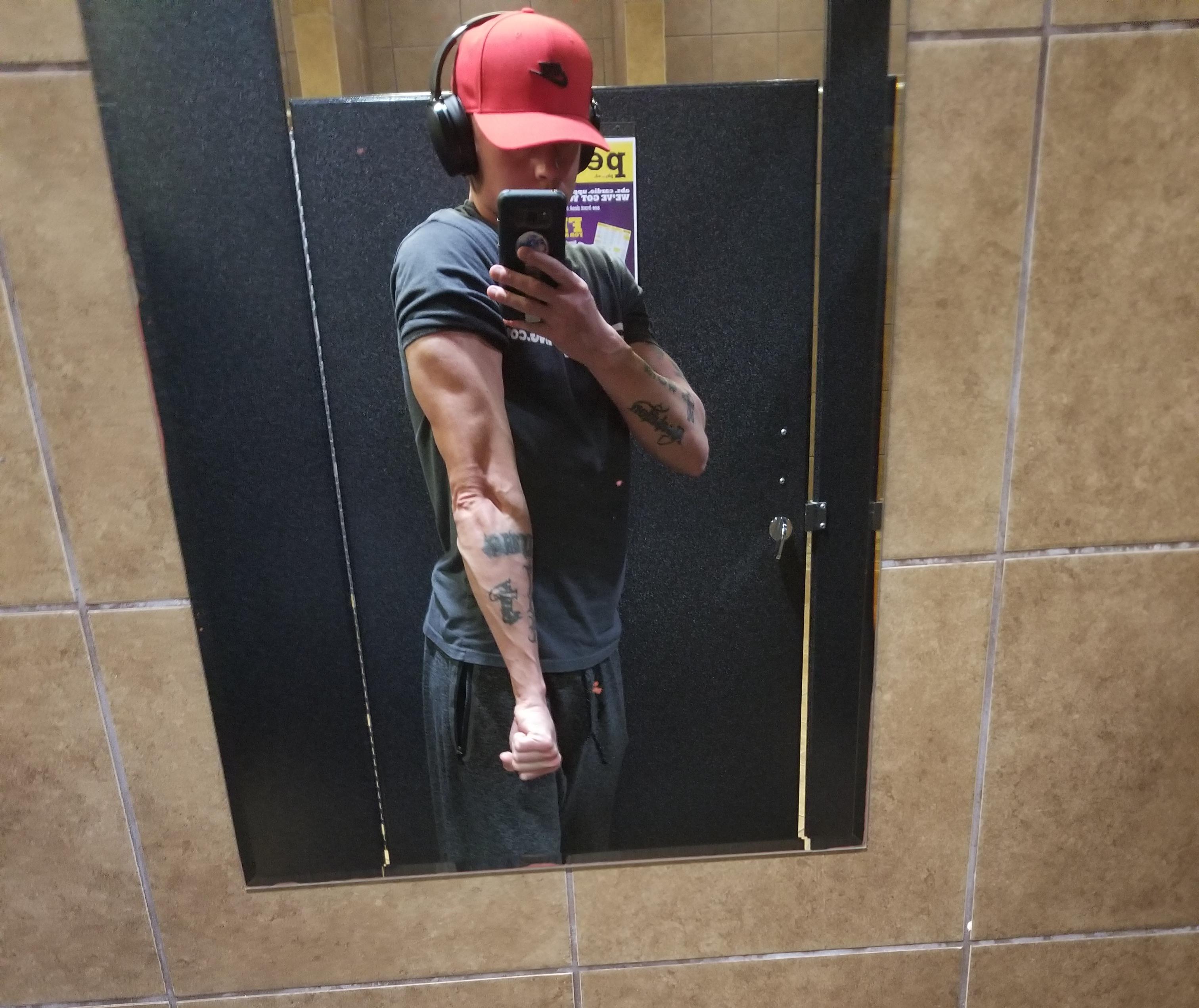 Side tri | Scrolller