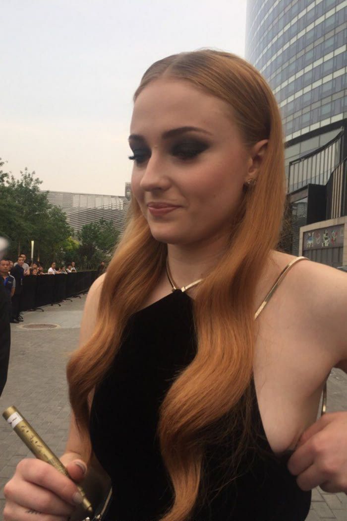 Sideboob Scrolller
