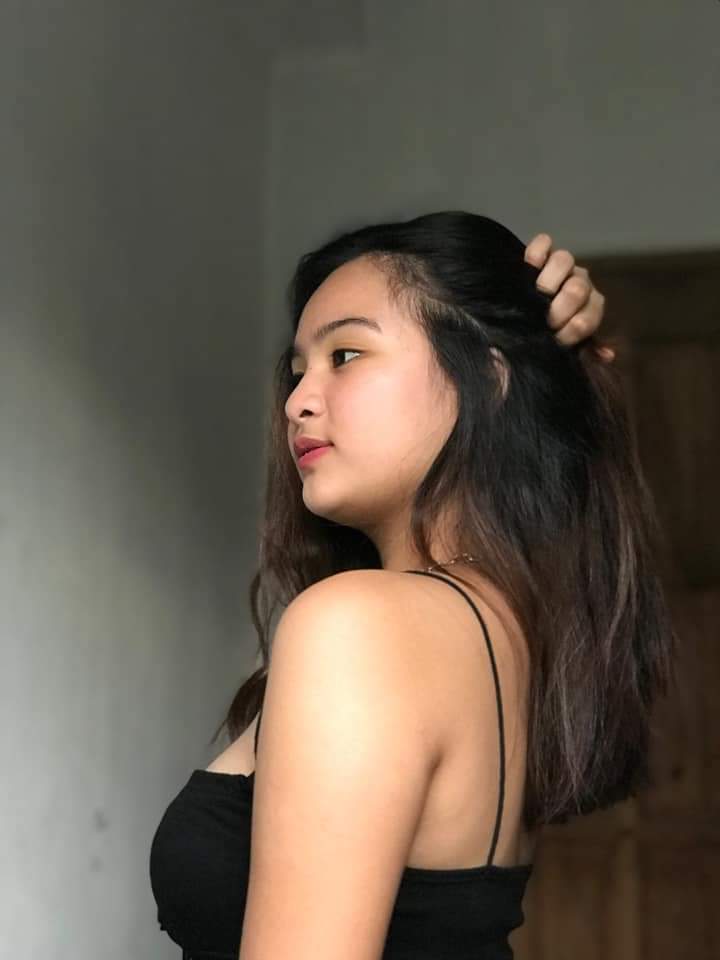 Sideboob😋 | Scrolller