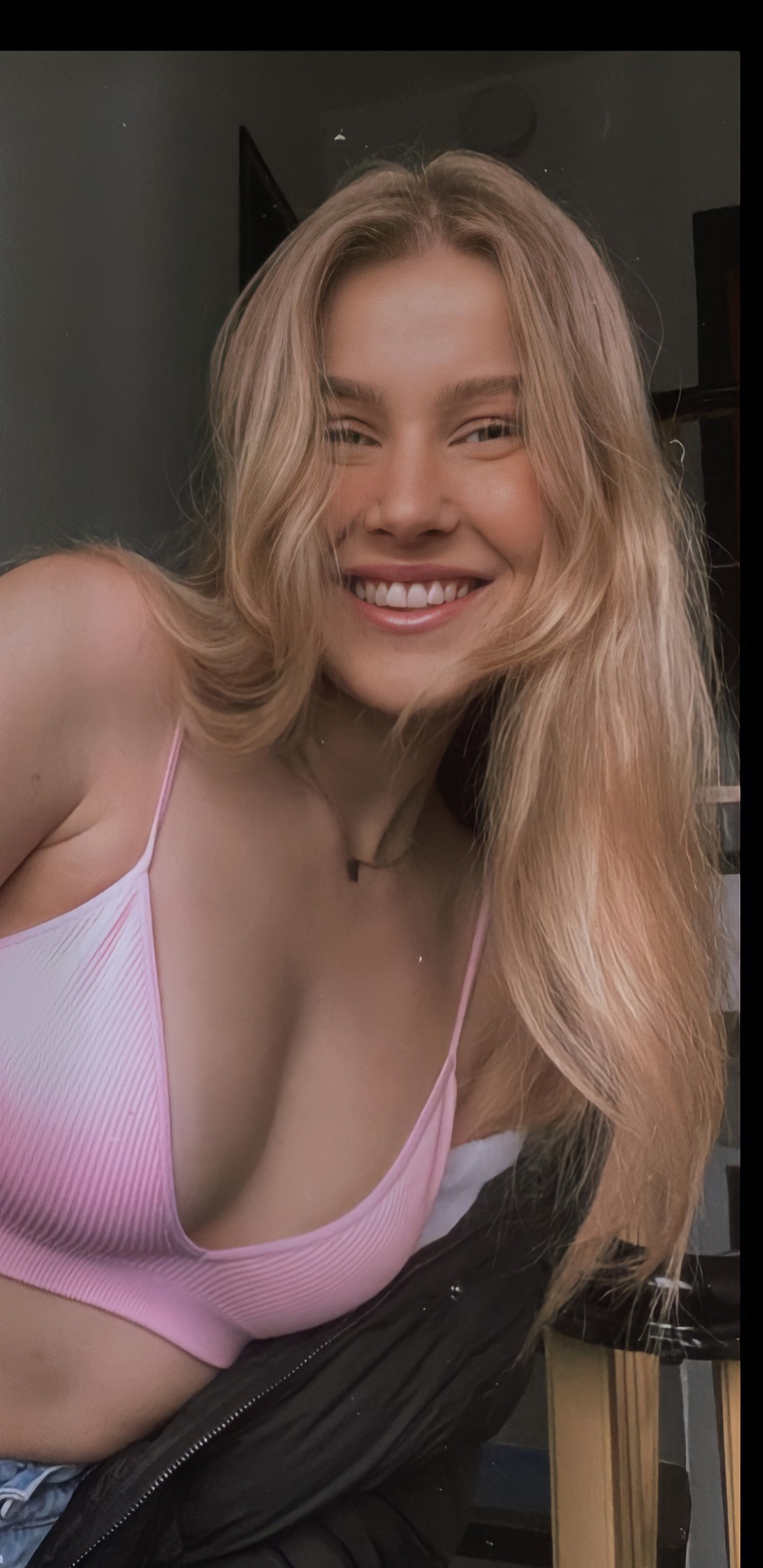 Sie freut sich schon auf deinen schwanz😏 | Scrolller