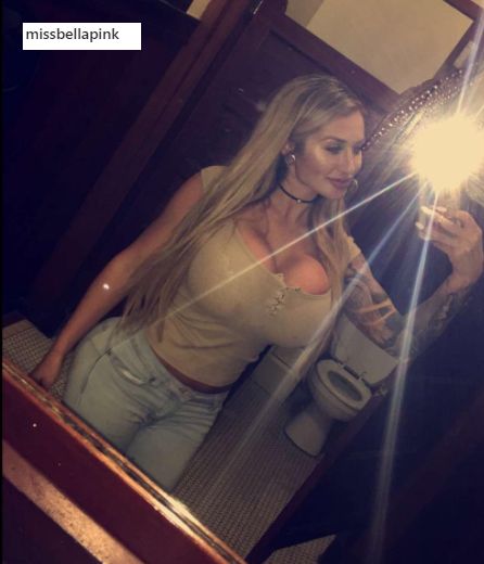 Silicone blondie | Scrolller