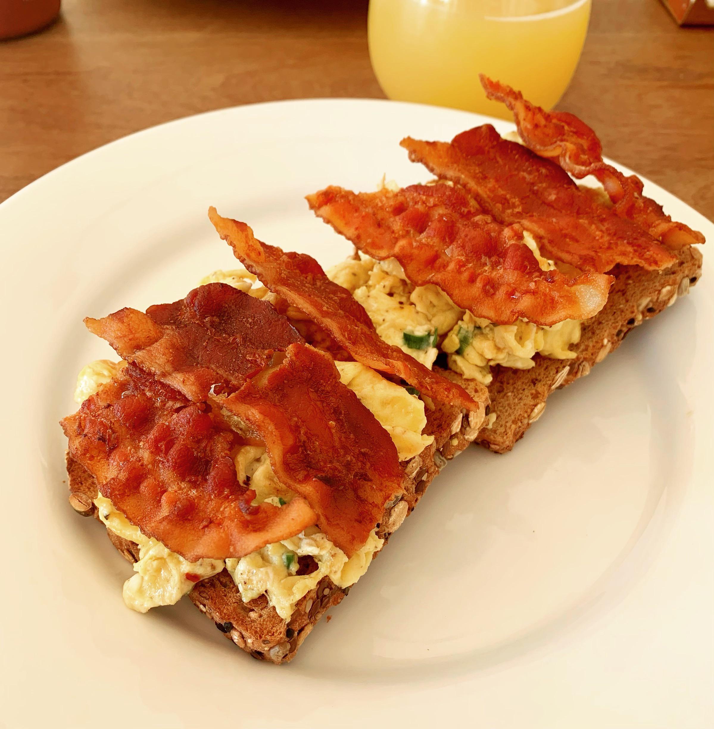 Simple breakfast at home | Scrolller