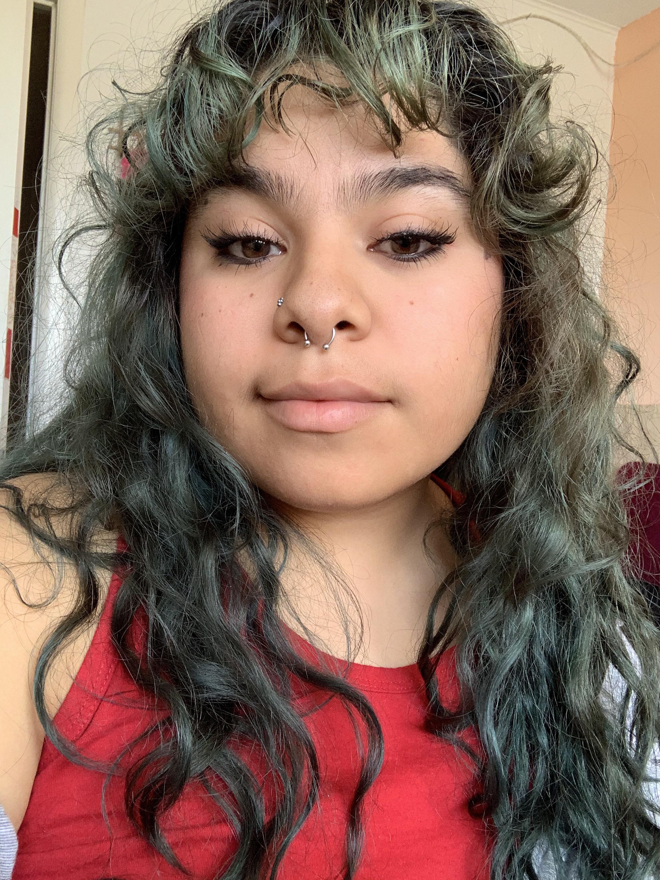 Simple makeup | Scrolller