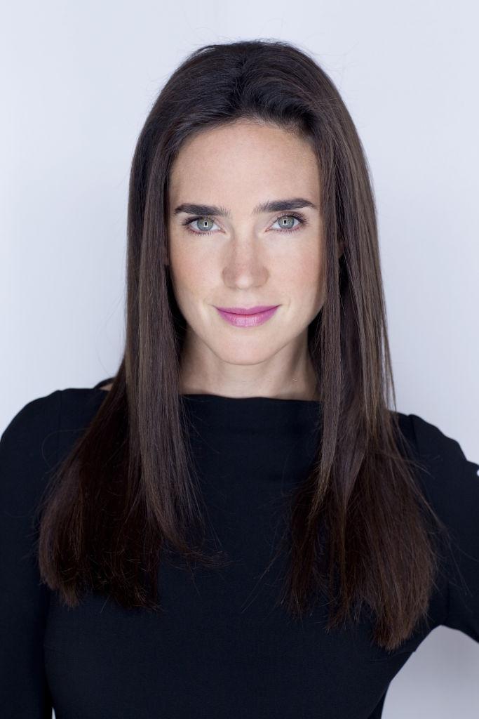 Simple Portrait | Scrolller