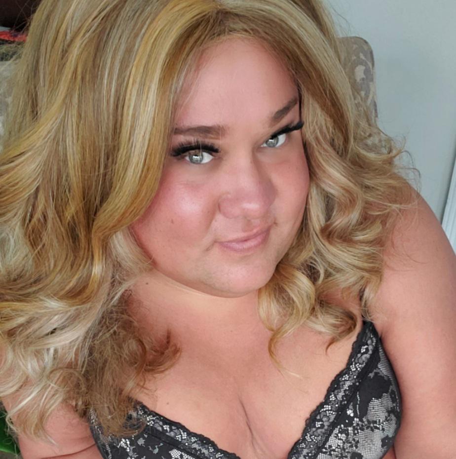 Simple selfie | Scrolller