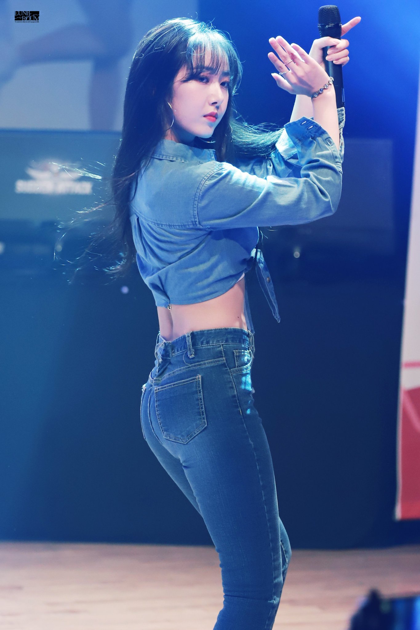 SinB | Scrolller