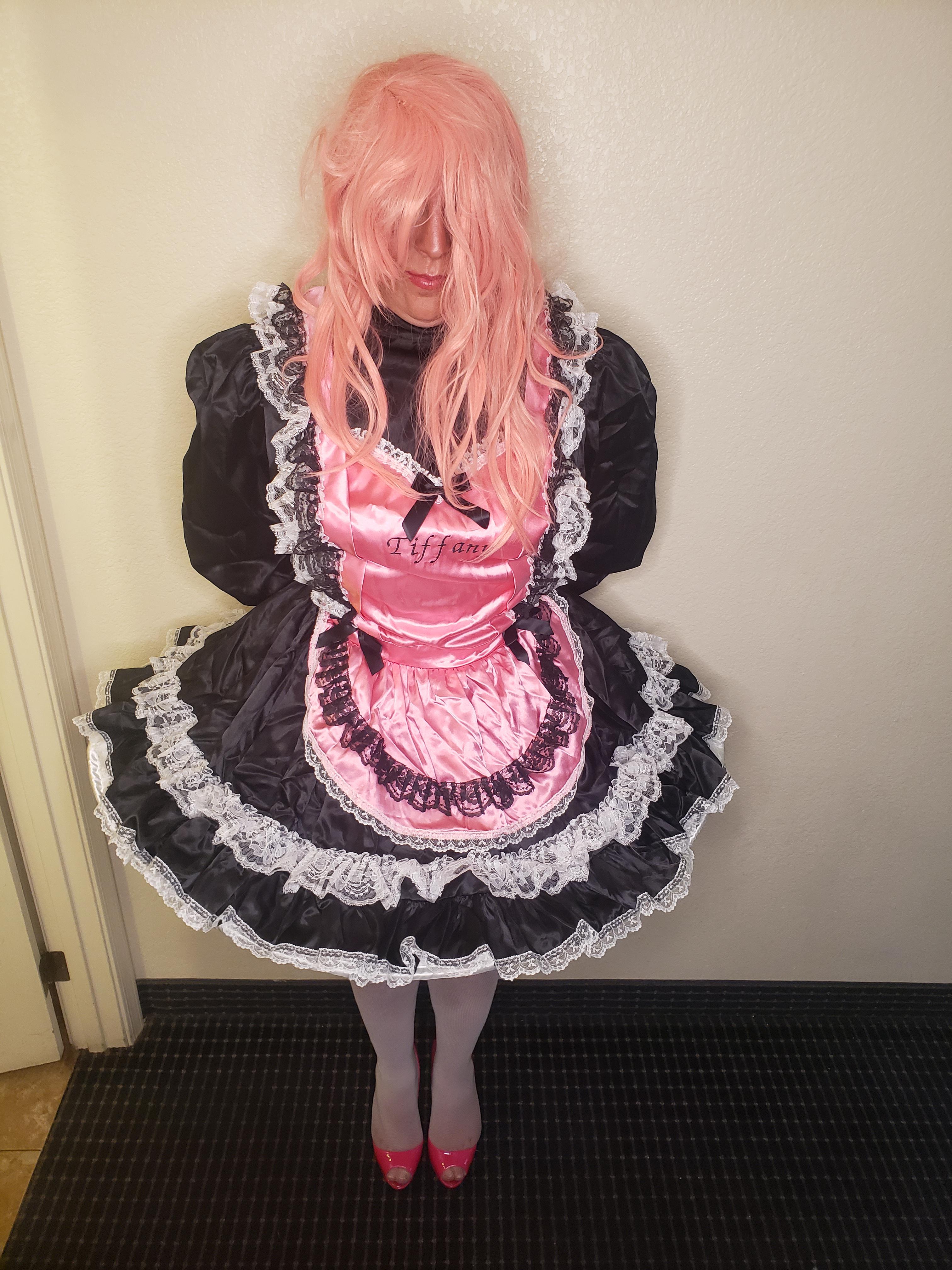 Sissymaid reporting for duty | Scrolller