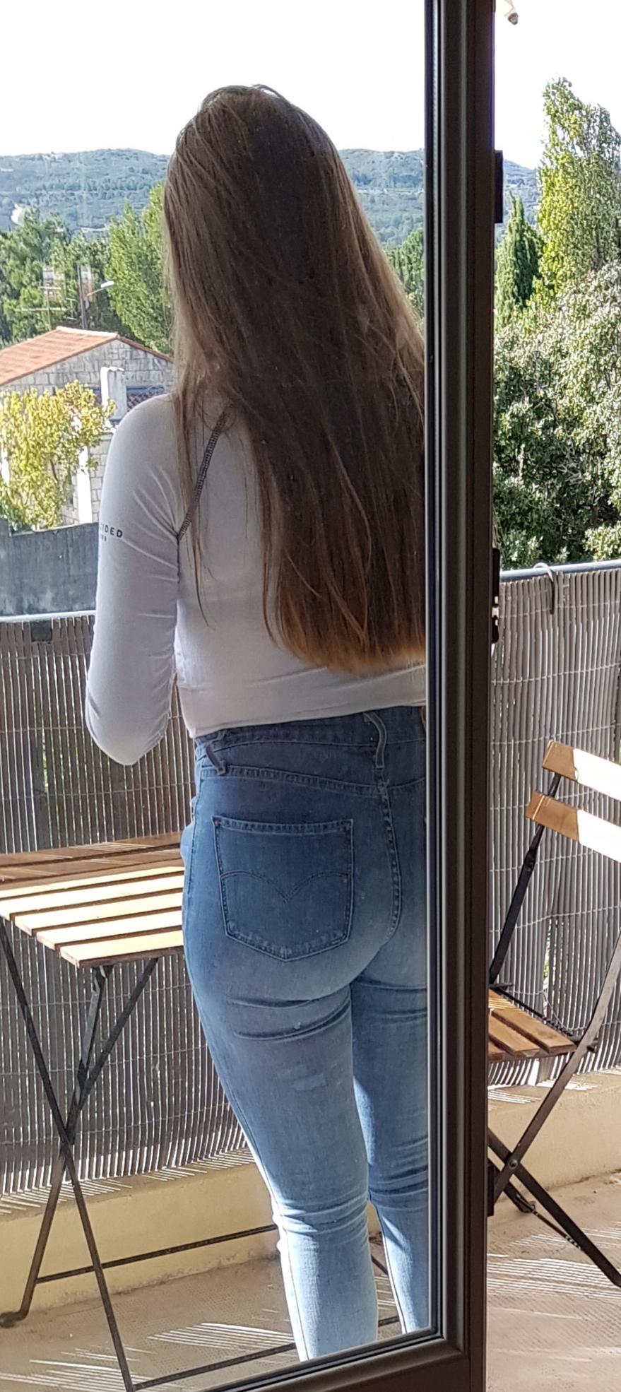 Round butt | Scrolller