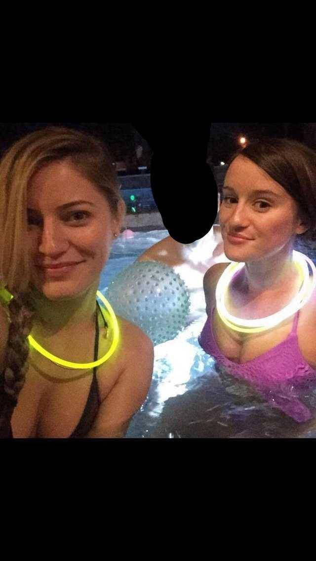Sisters in the jacuzzi | Scrolller
