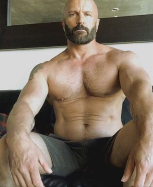 Sitting hunk | Scrolller