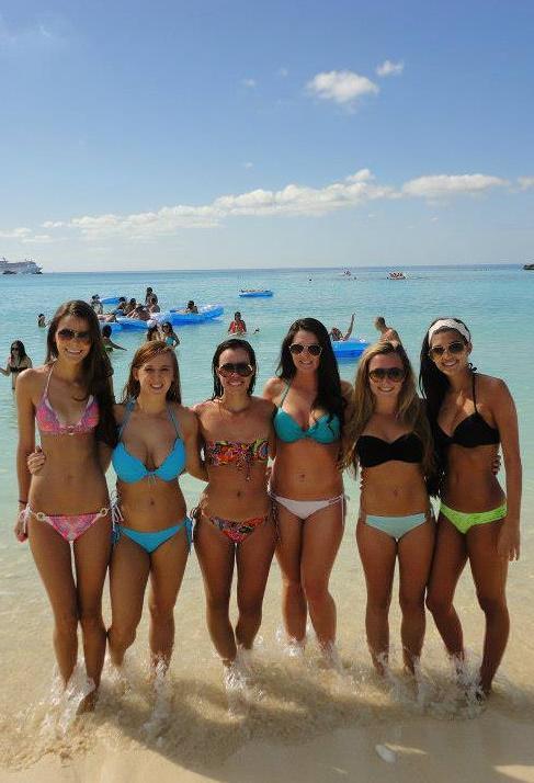 Six in a row | Scrolller