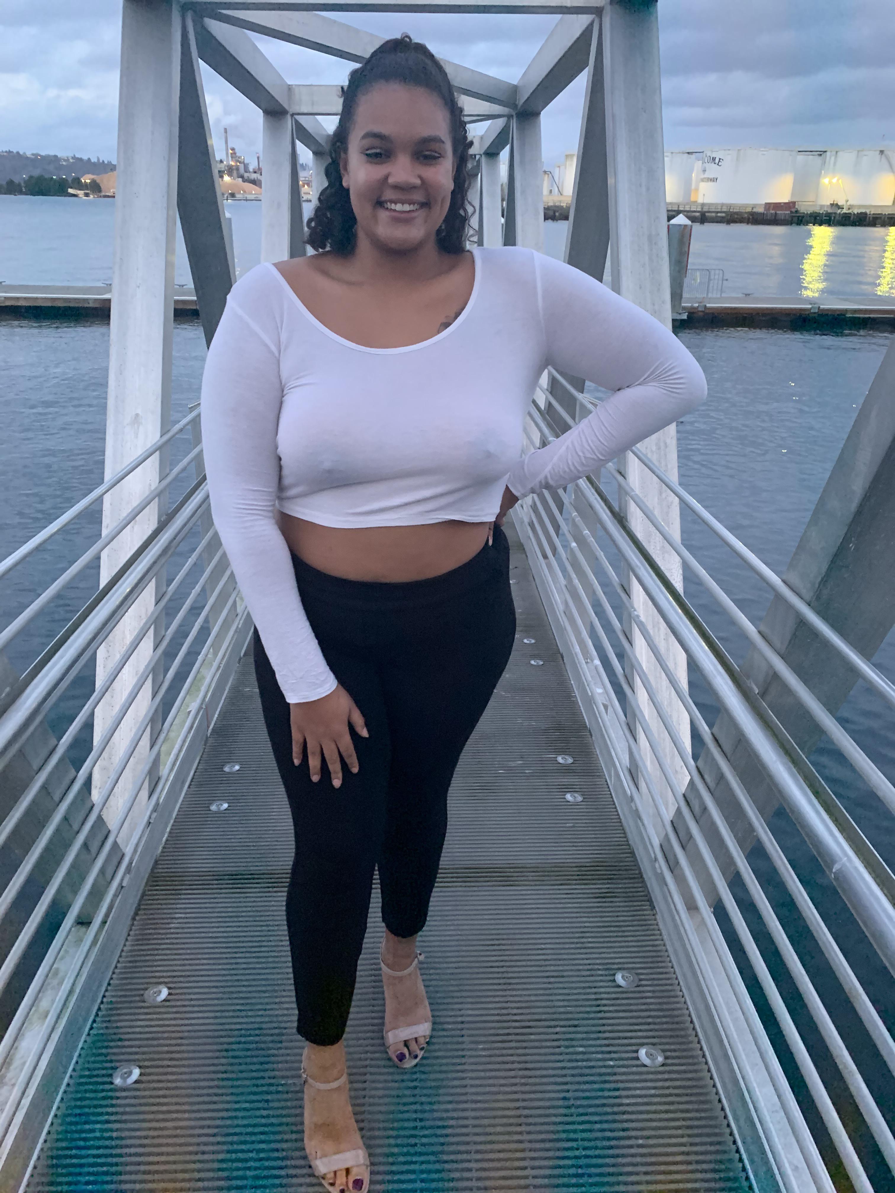 Size queen 👡 | Scrolller