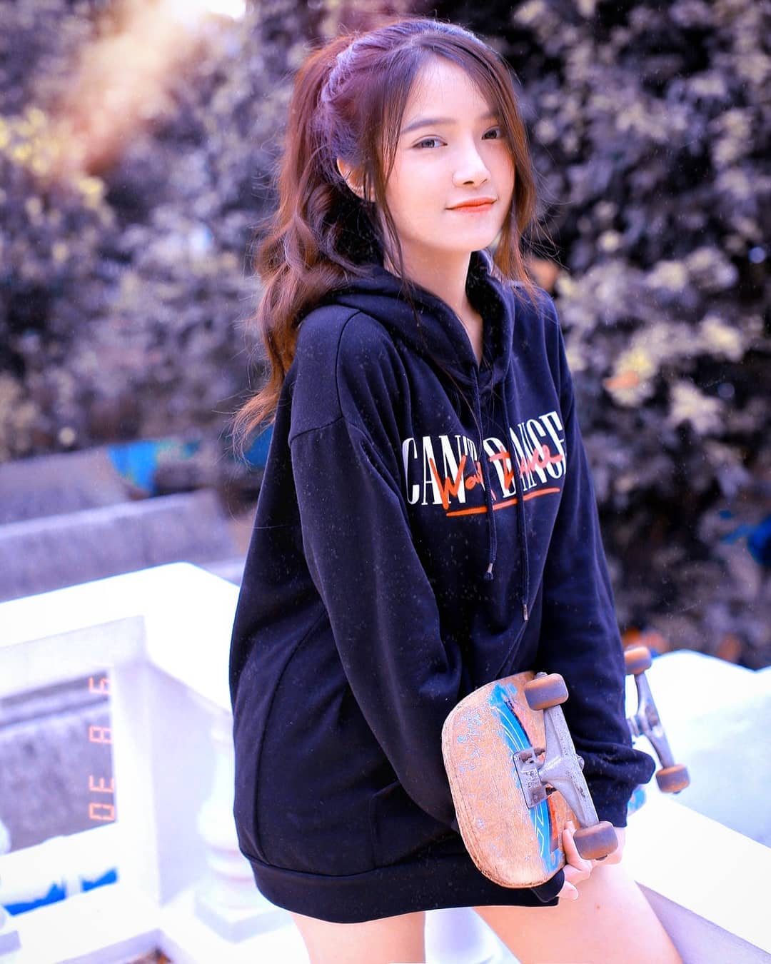 Skate boarding | Scrolller