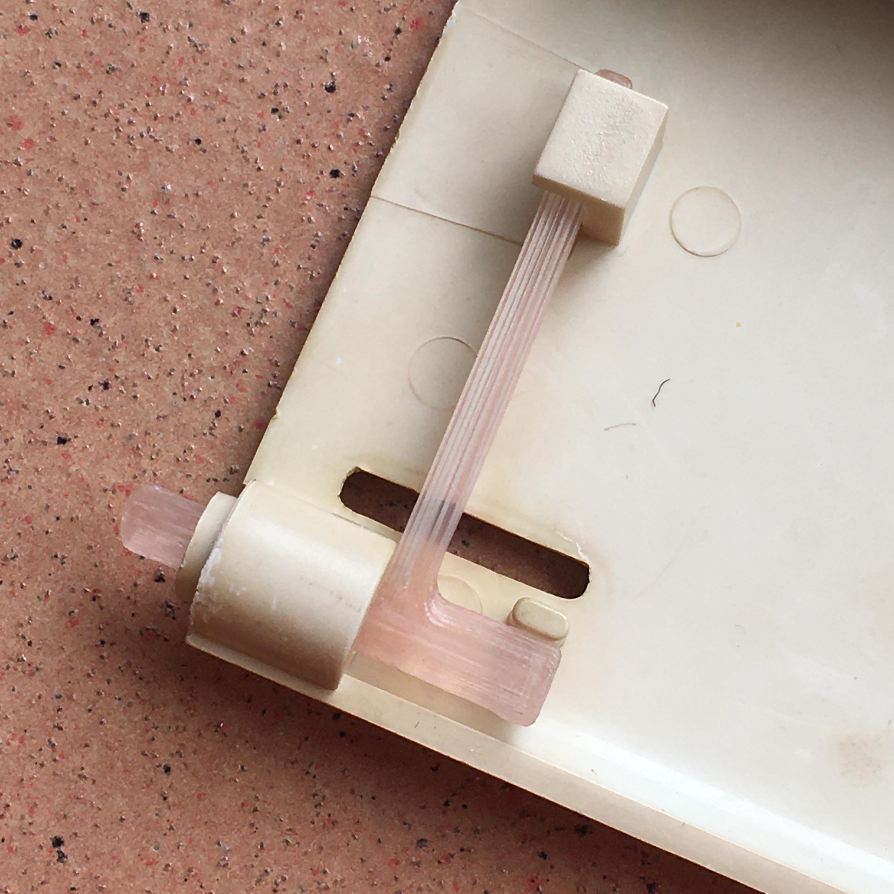 Skimmer Box Gate Hinge | Scrolller