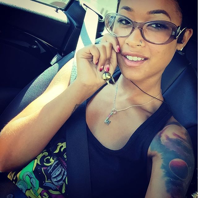Skin Diamond car selfie ith the golden snitch in her hand | Scrolller