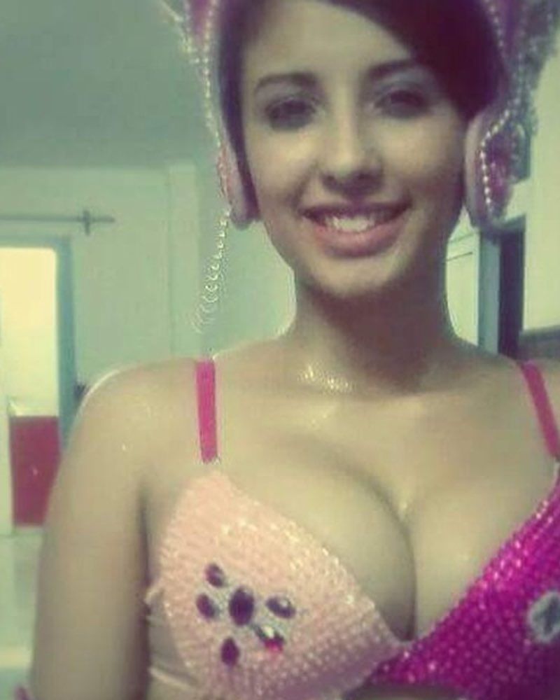 skype chat.......:D | Scrolller