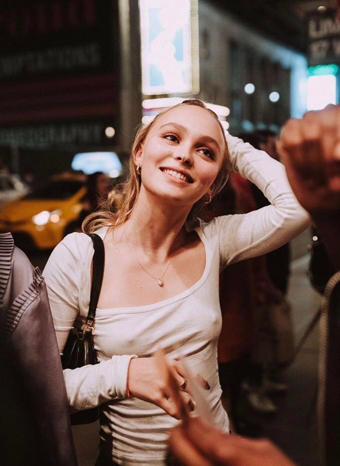 Slave Play opening | Scrolller