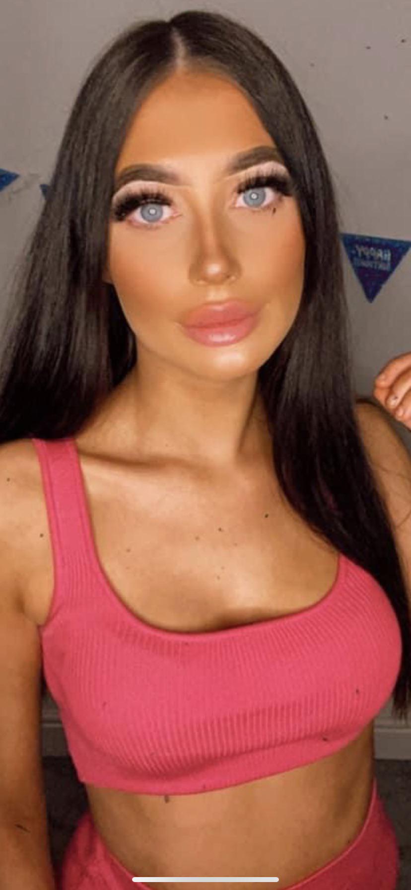 Slutty sis | Scrolller