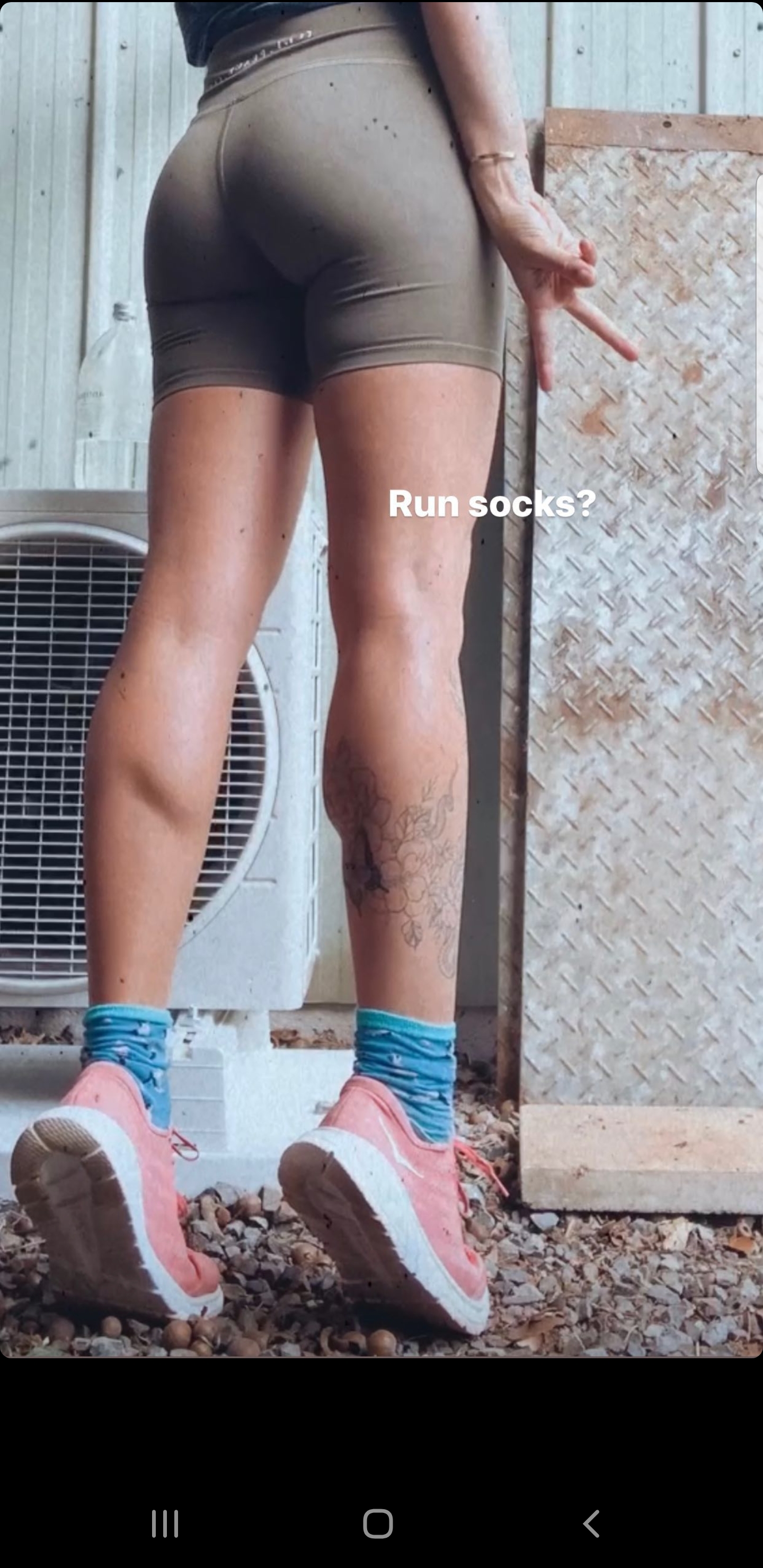 Small booty lives matter | Scrolller