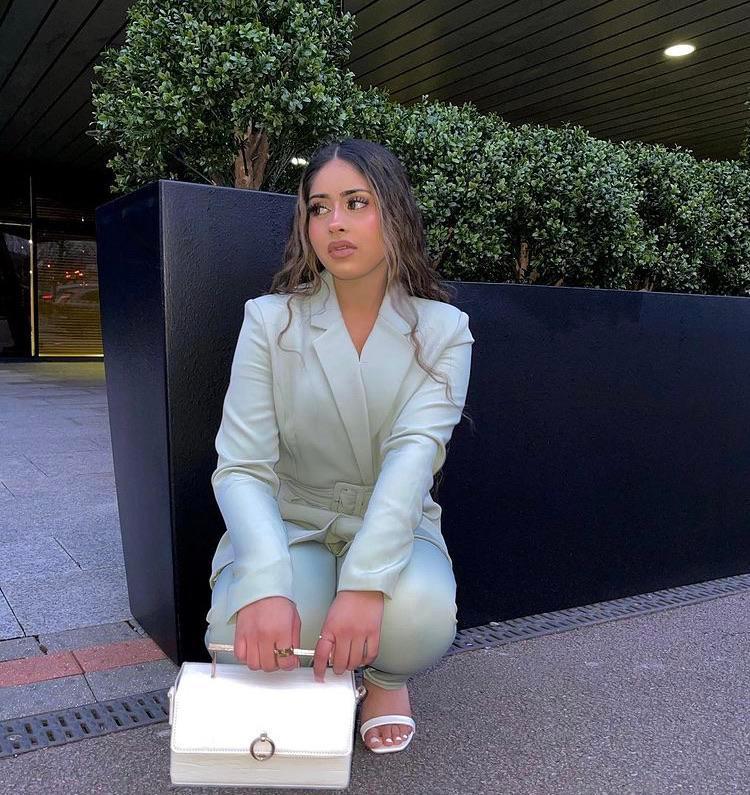 Smart 🍆💯 | Scrolller