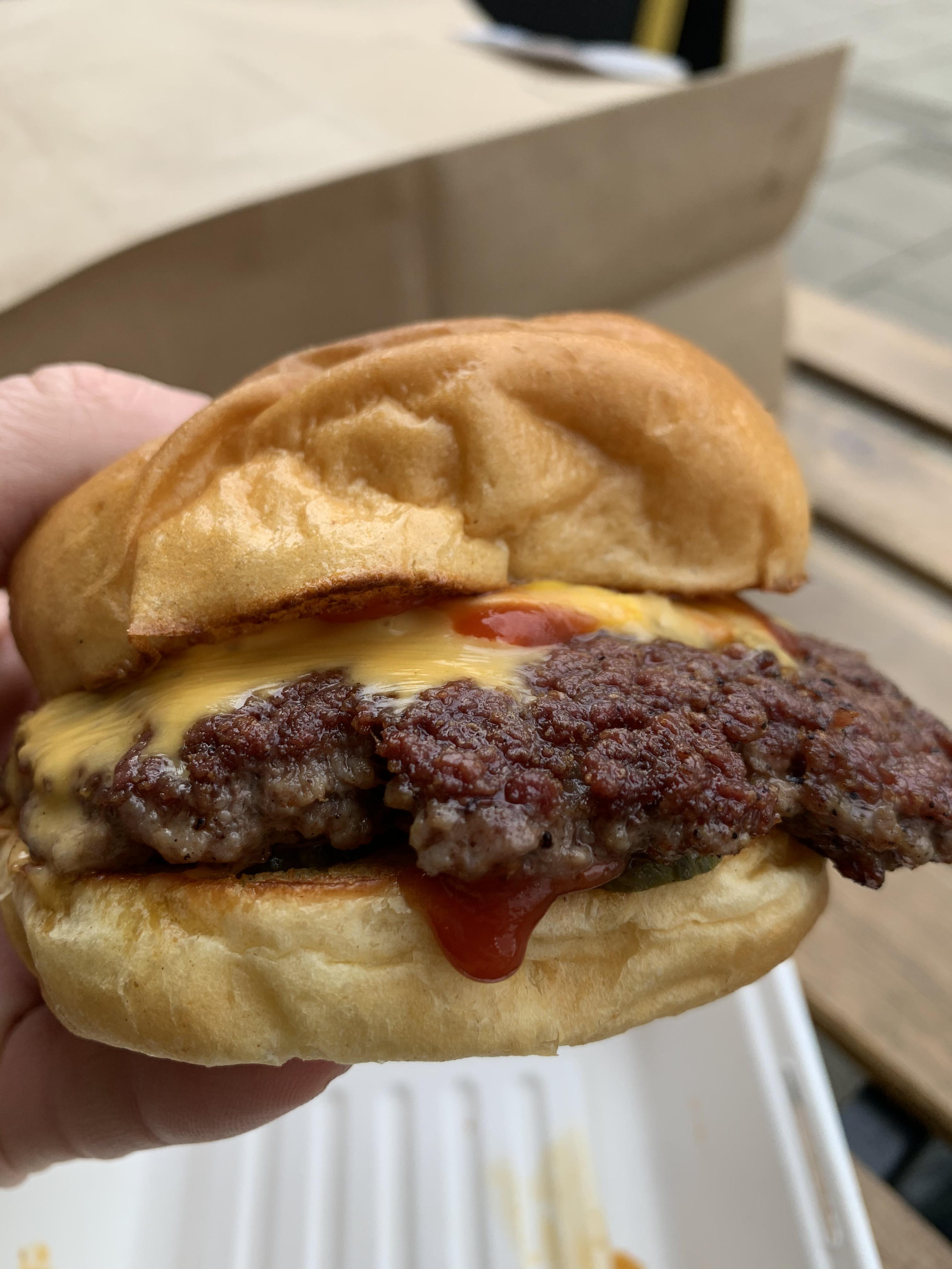 Smash burger from Bake Street in London. Was a solid effort, enjoyed ...