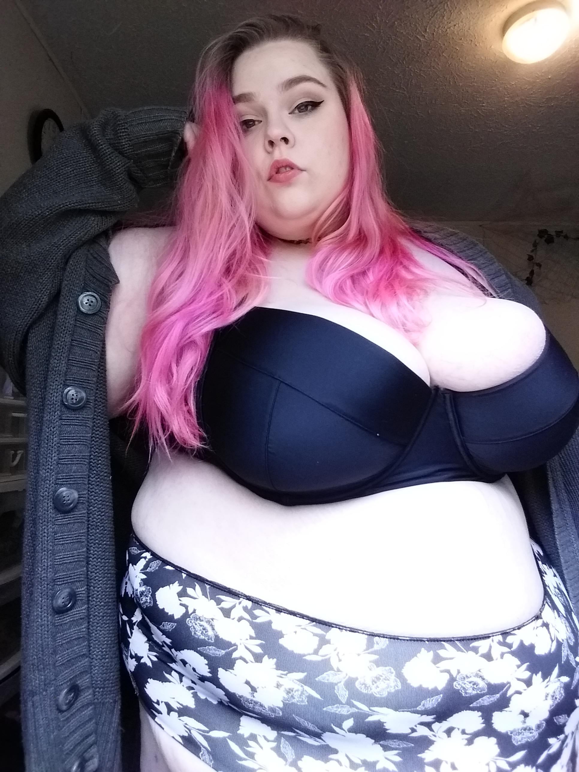 Smash Or Pass Scrolller