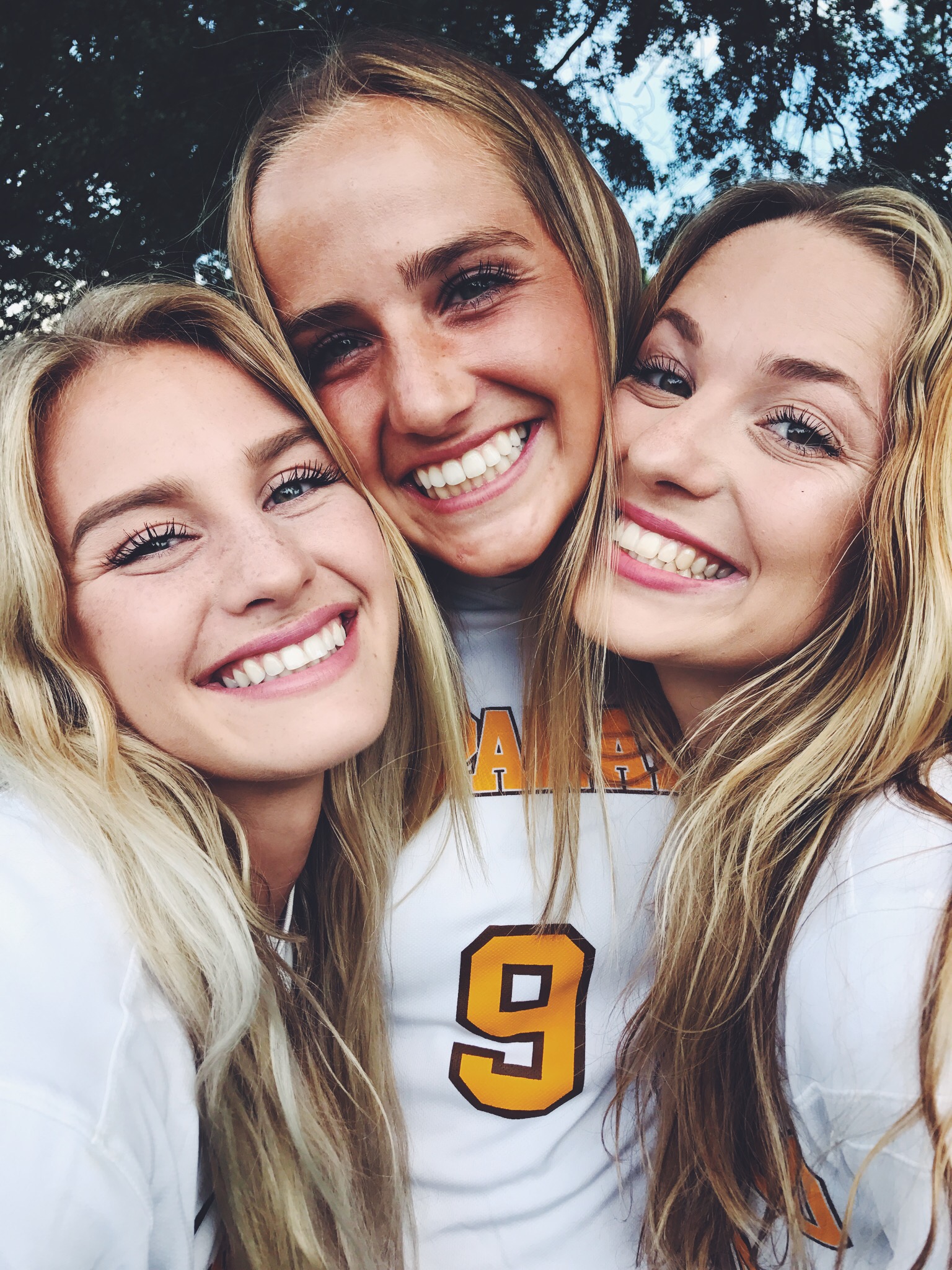 Smiling Faces | Scrolller