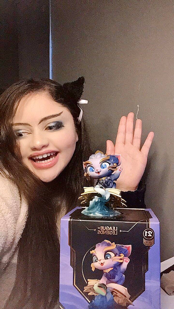 smiling, per request :p | Scrolller