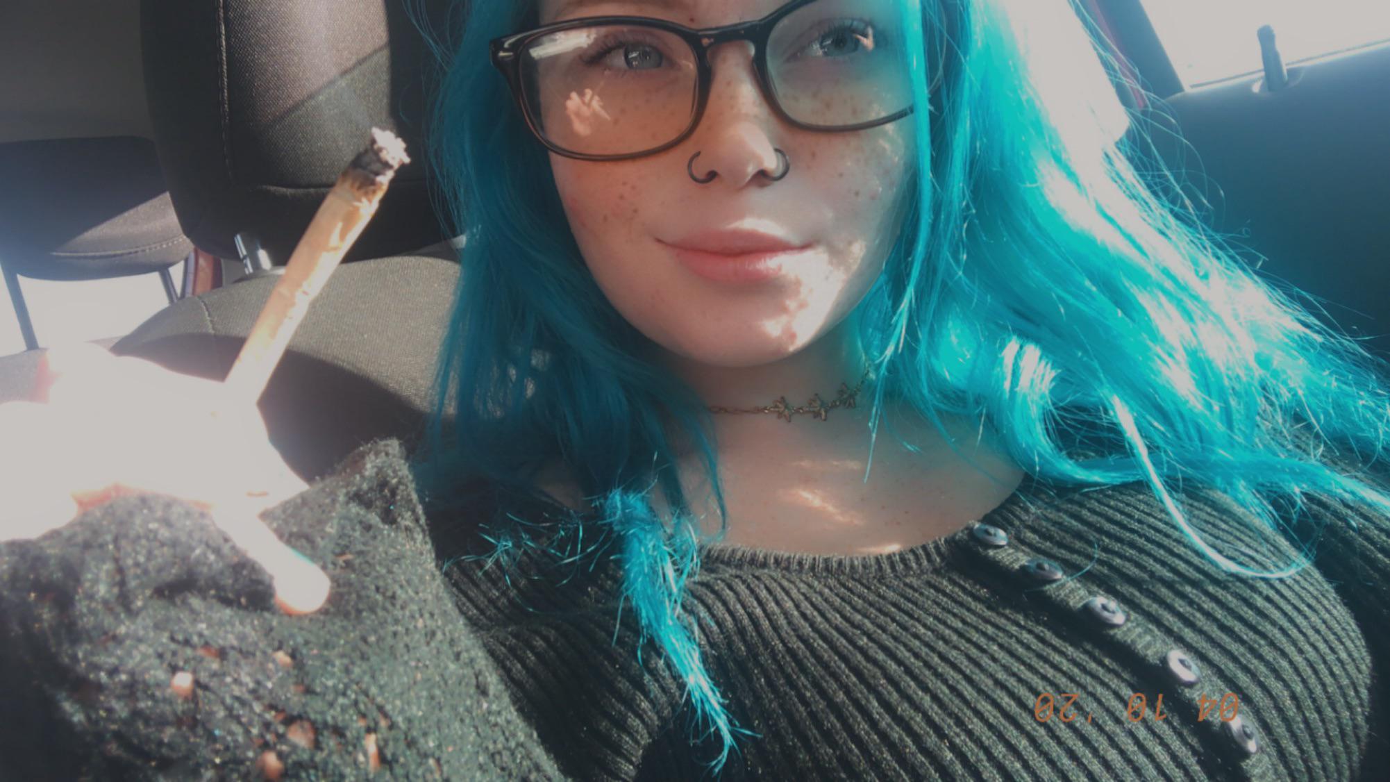 Smoke break anyone? | Scrolller