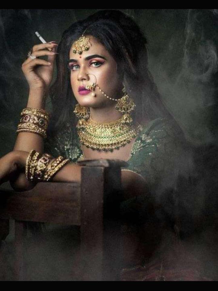 Smoking hot | Scrolller