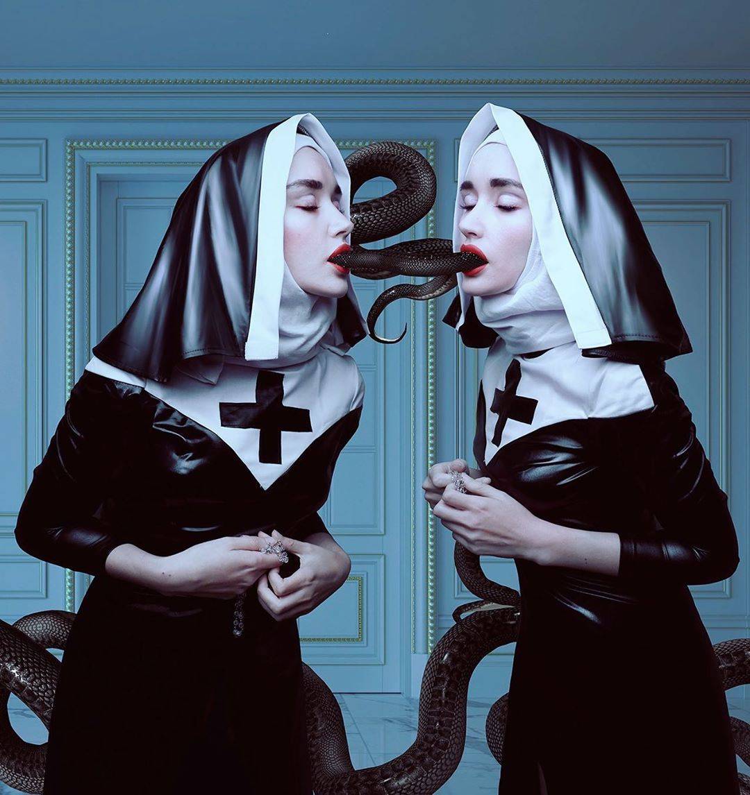 Snakes [art] | Scrolller