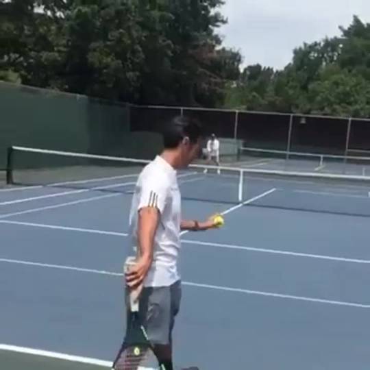 Sneaky serve | Scrolller