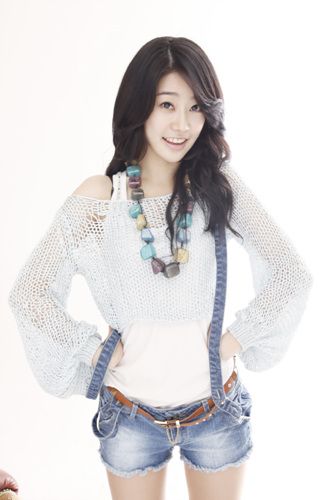 Sojin from Girl's Day | Scrolller