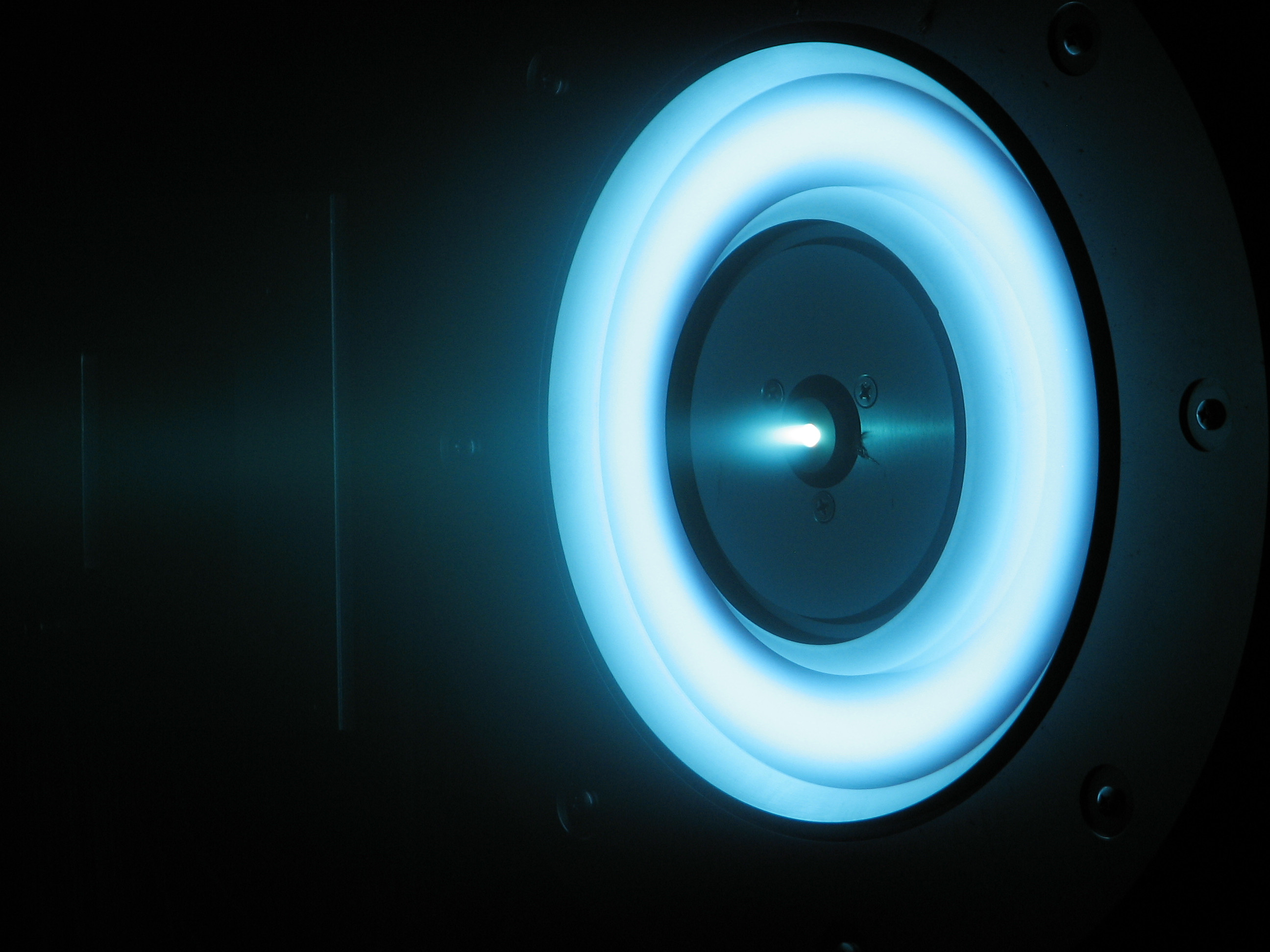 Solar-electric propulsion thruster in development | Scrolller