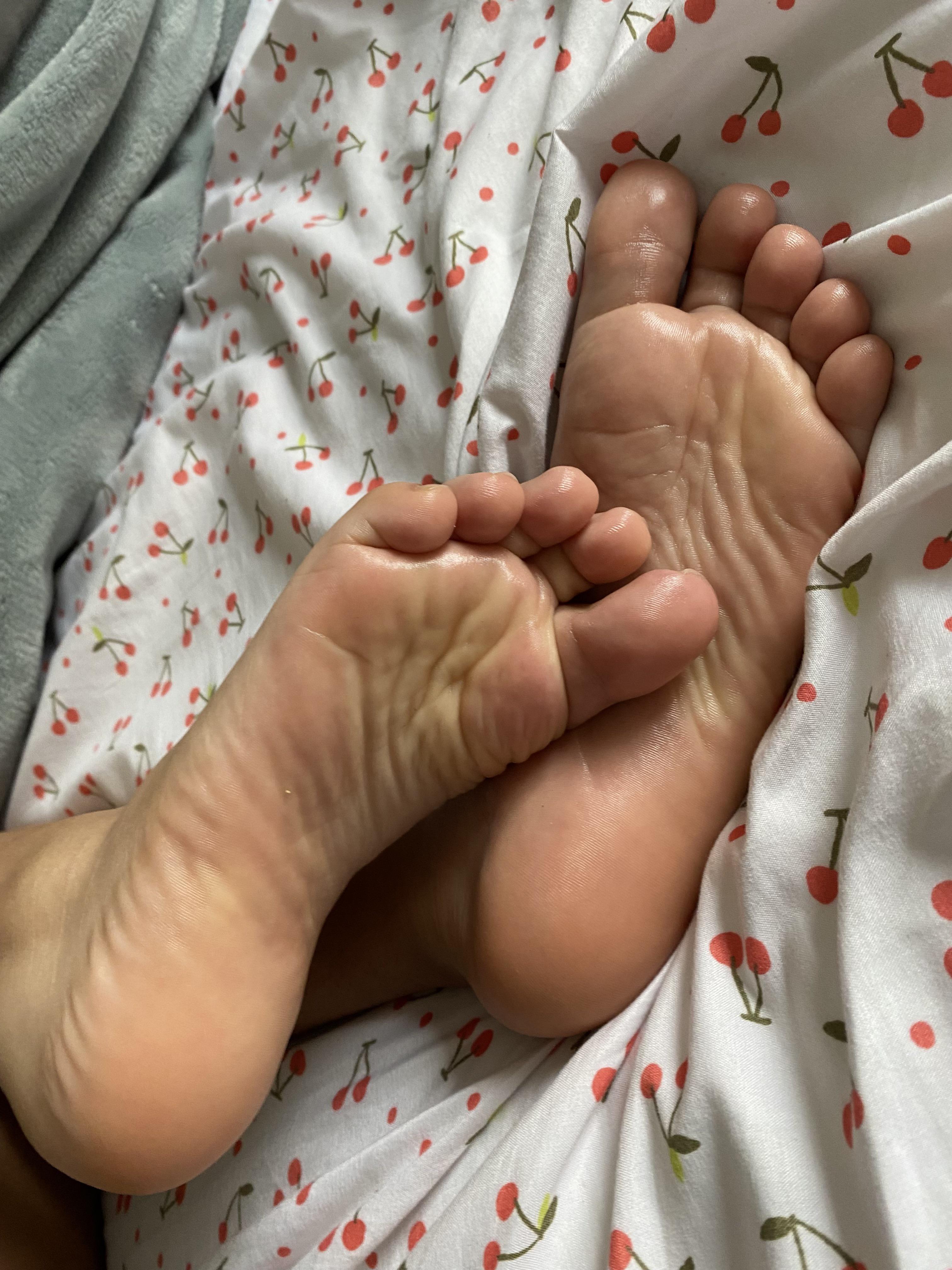 Soles :) | Scrolller