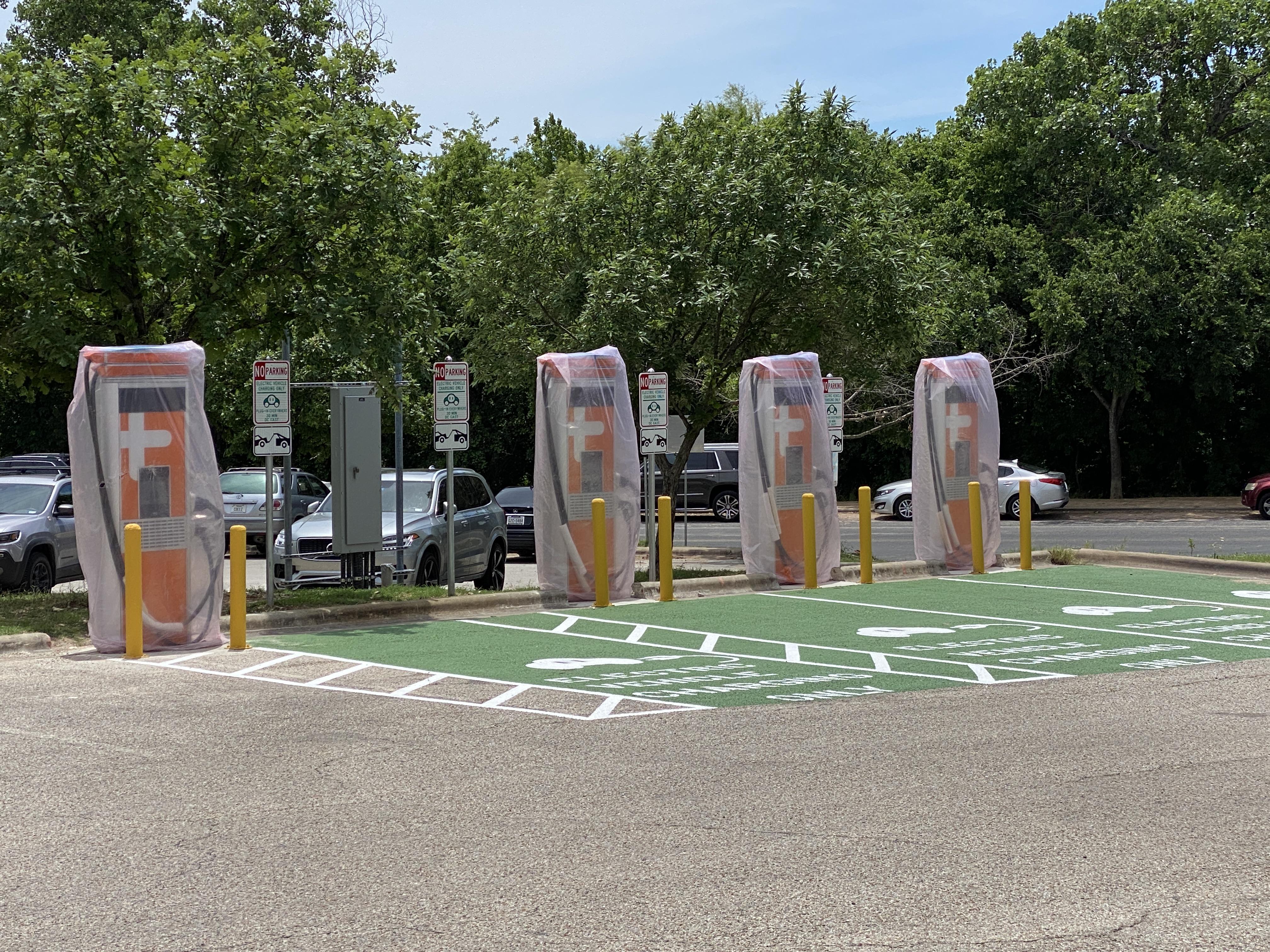 Some New DC Fast Charging Stations In Downtown Austin. 🔌 | Scrolller