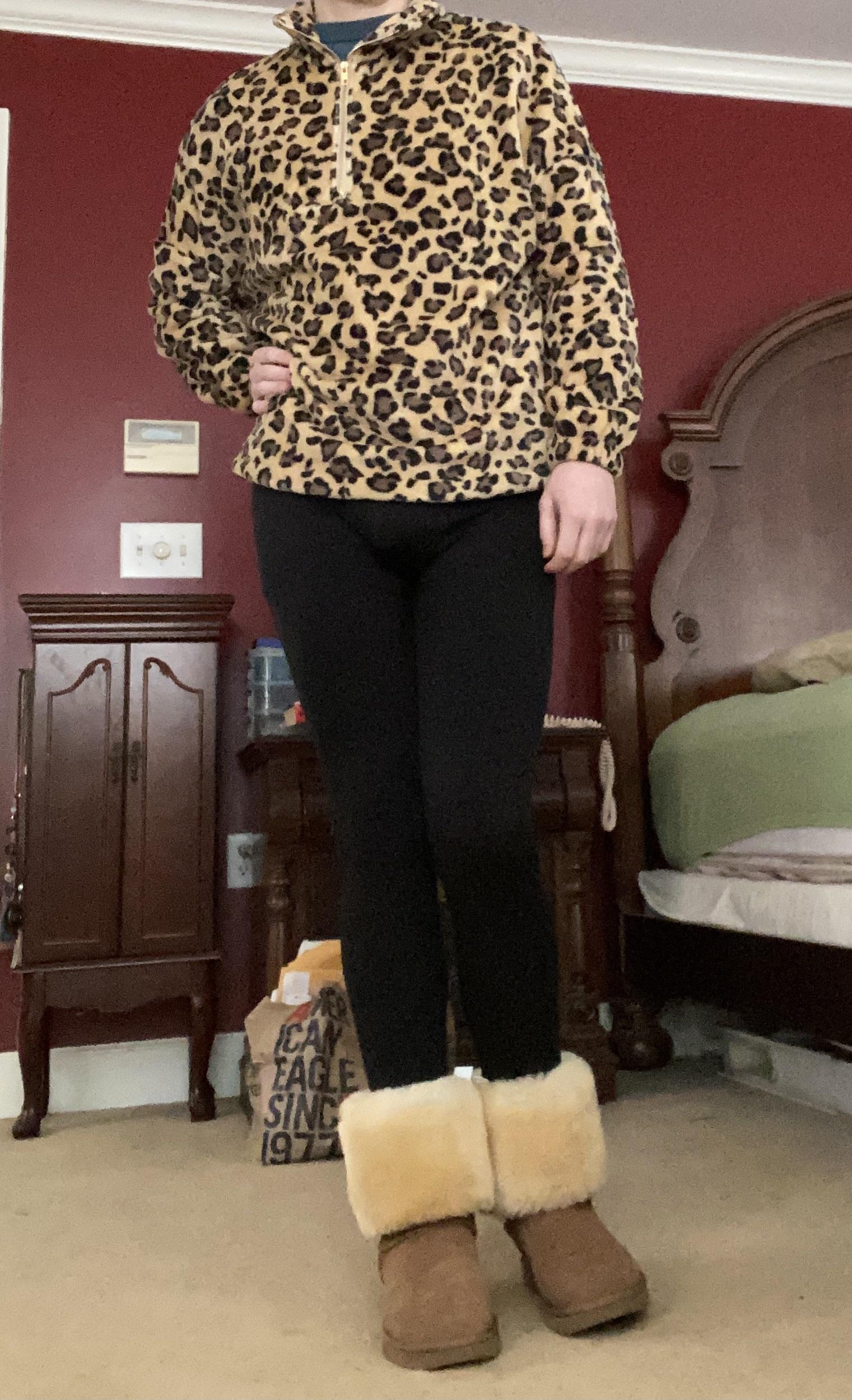 Some uggs and a cute jacket | Scrolller