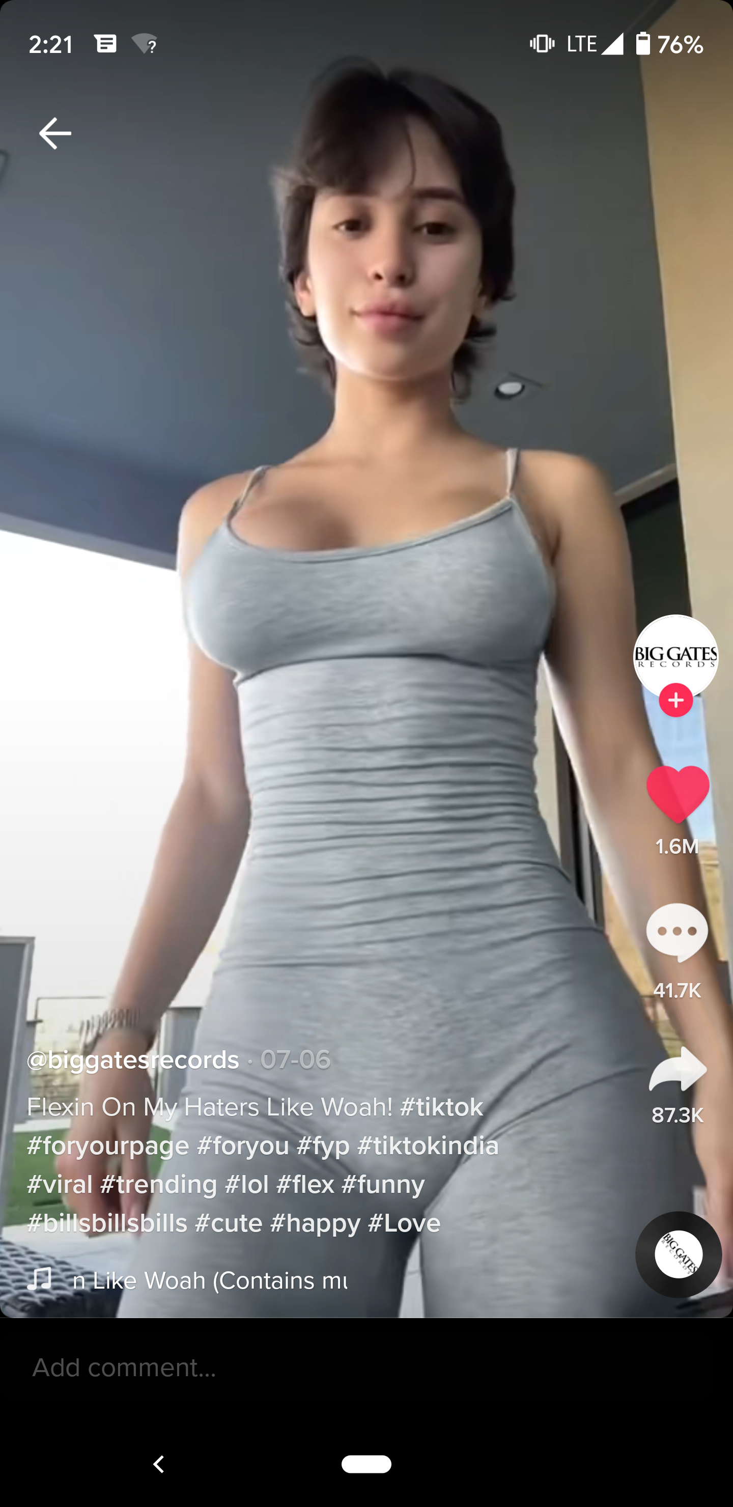 Someone know her ig? Or @ | Scrolller