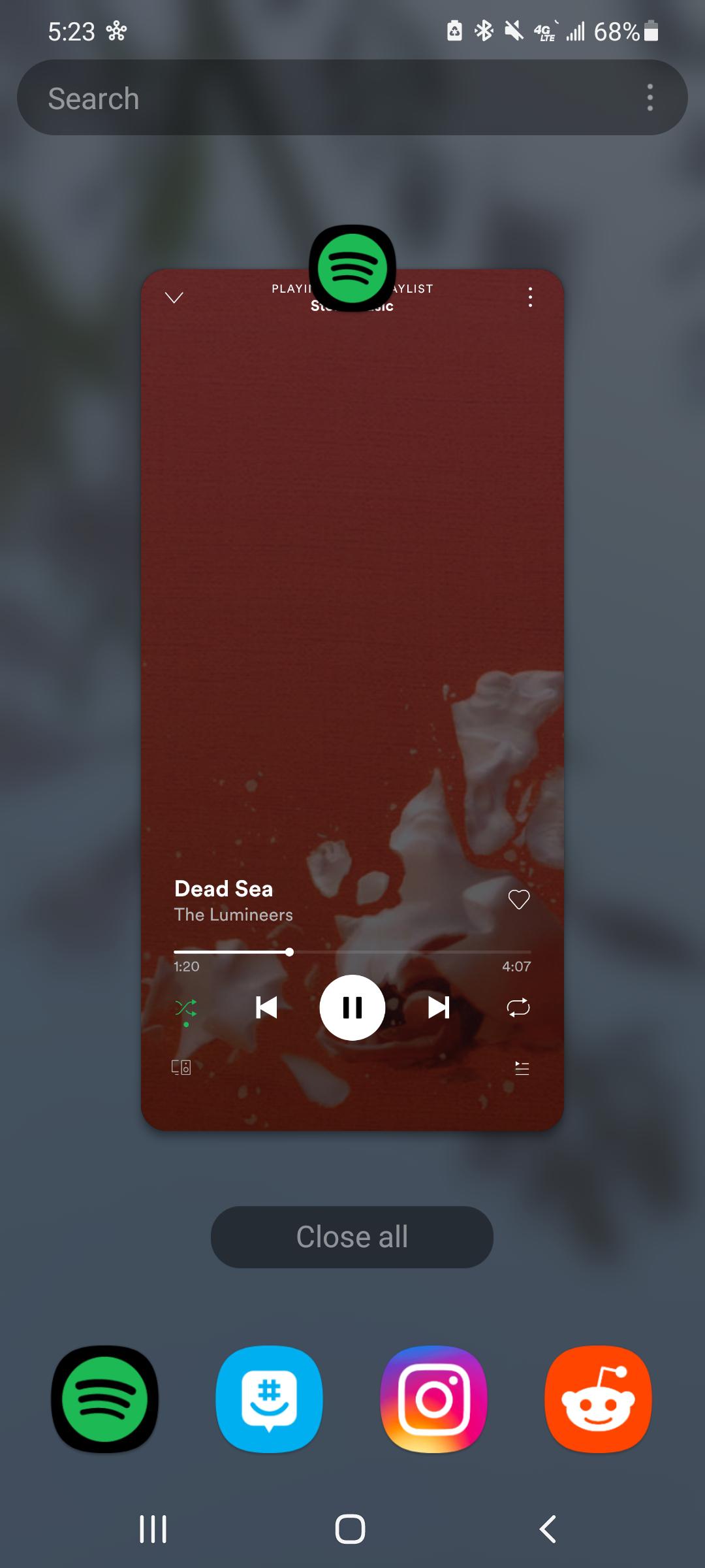 Something's not right here | Scrolller