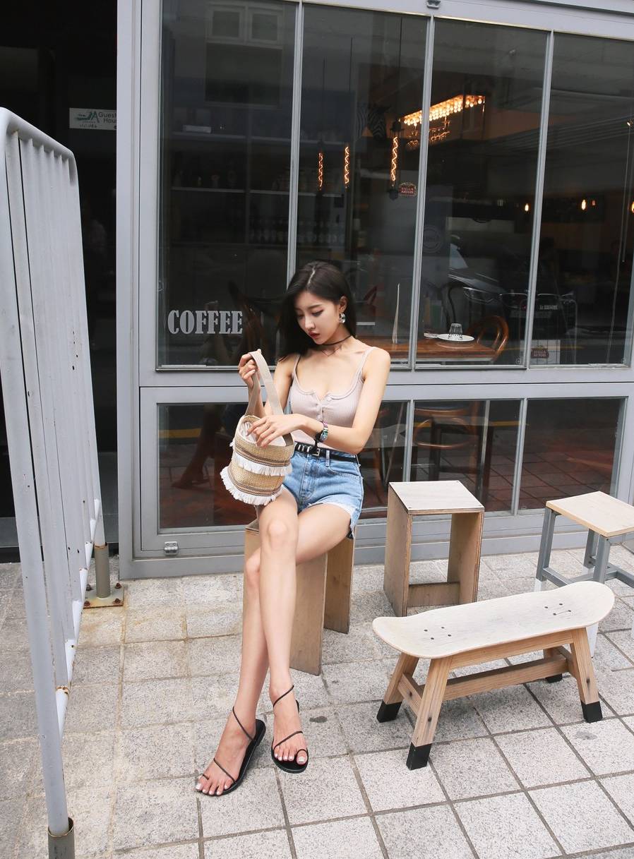 Sometimes, a girl looks sexy as hell (fuckable) even fully clothed ...