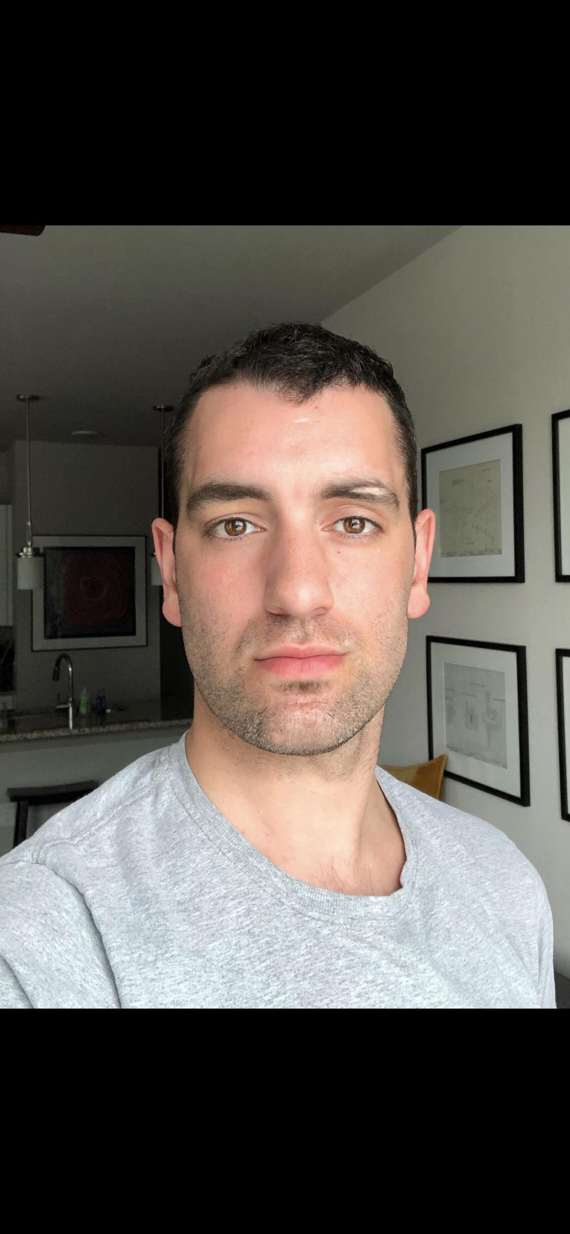 Sometimes I’m partially clean shaven, partially. 👋🏻 | Scrolller