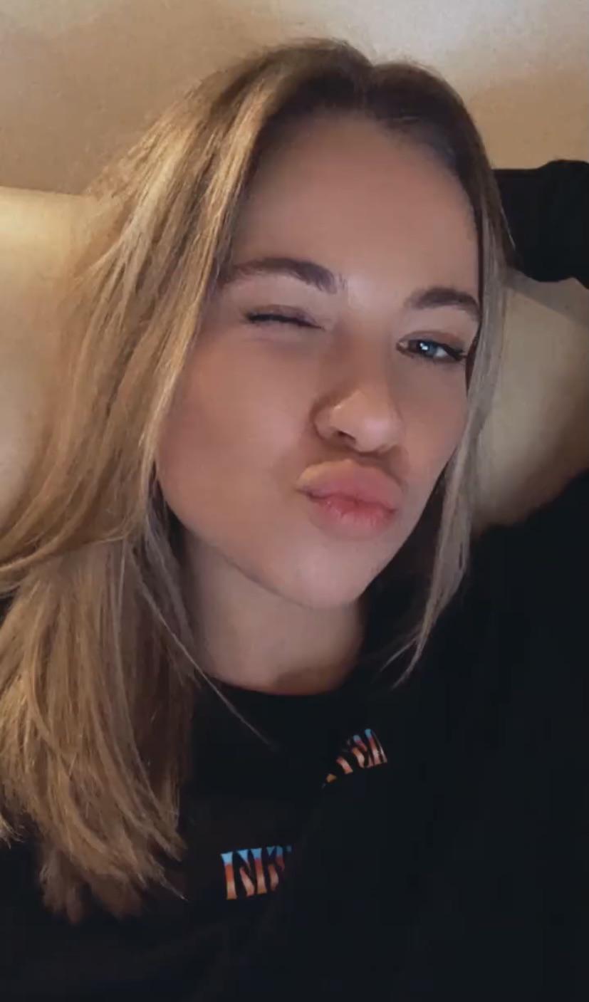 Soo hot! | Scrolller