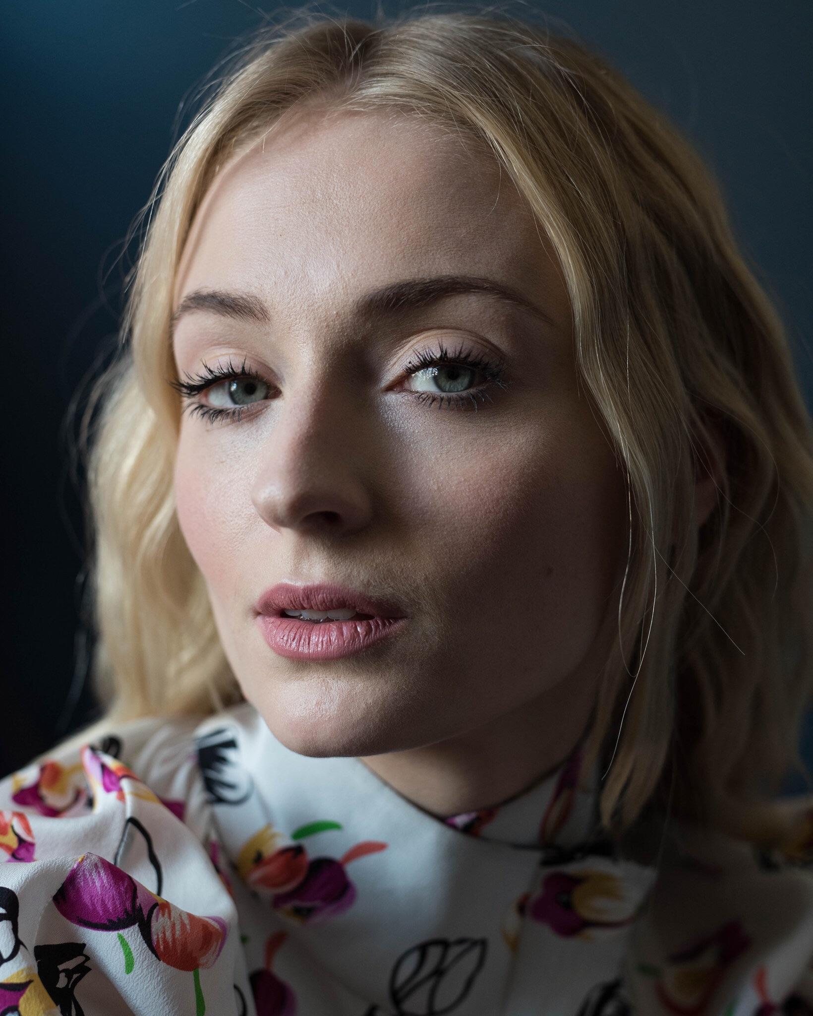 Sophie Is Probably So Good At Giving Head Scrolller
