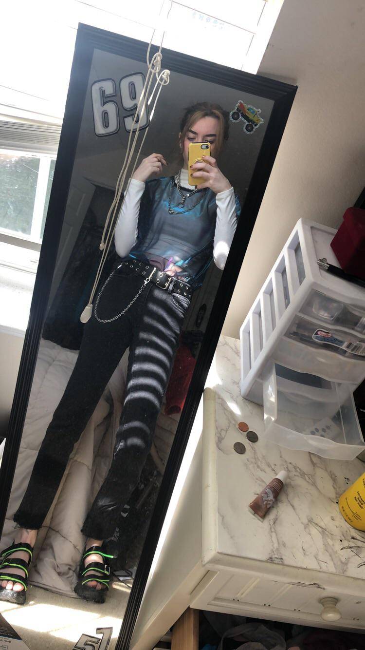 Space theme | Scrolller