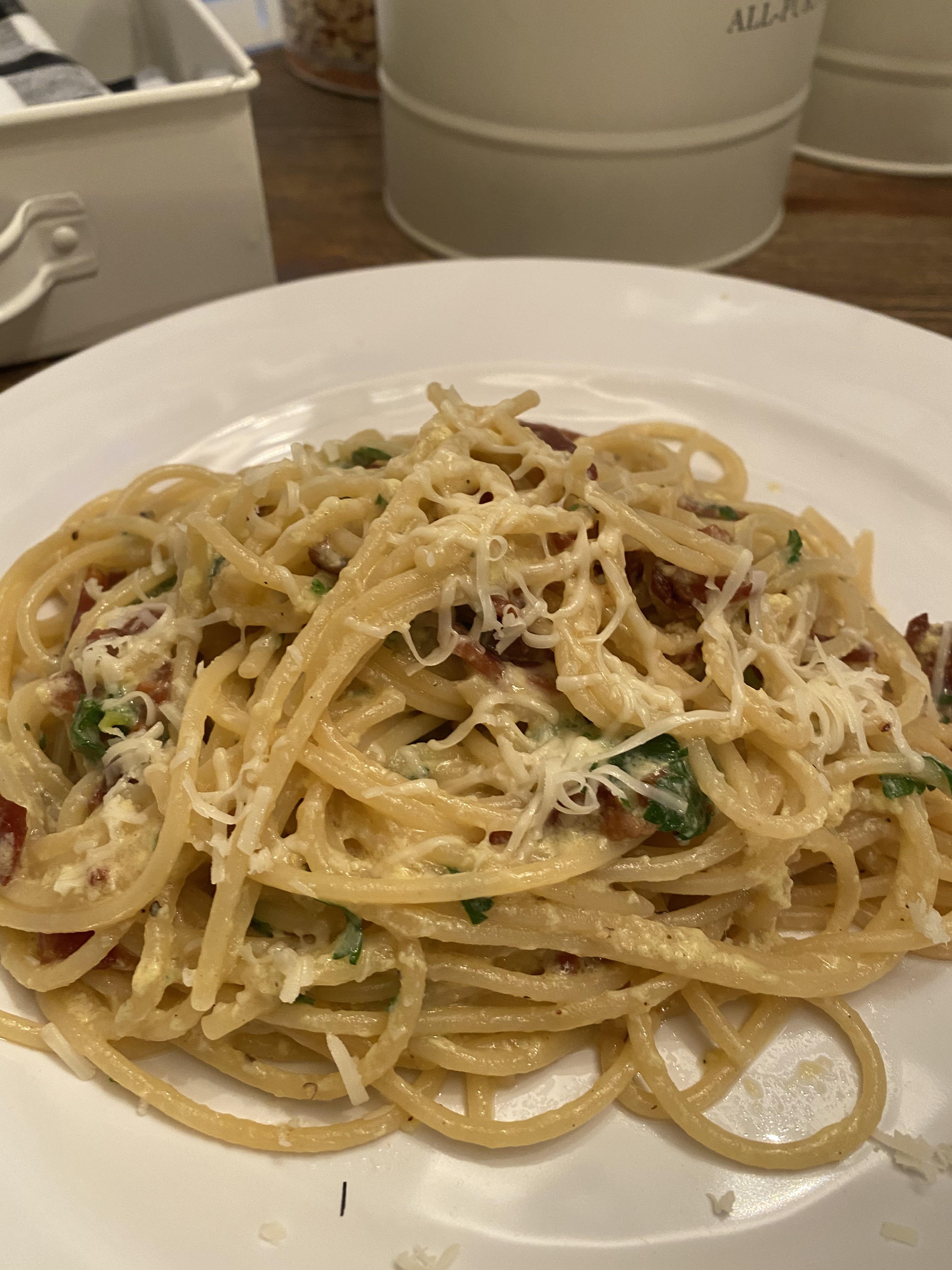 Spaghetti Carbonara | Scrolller