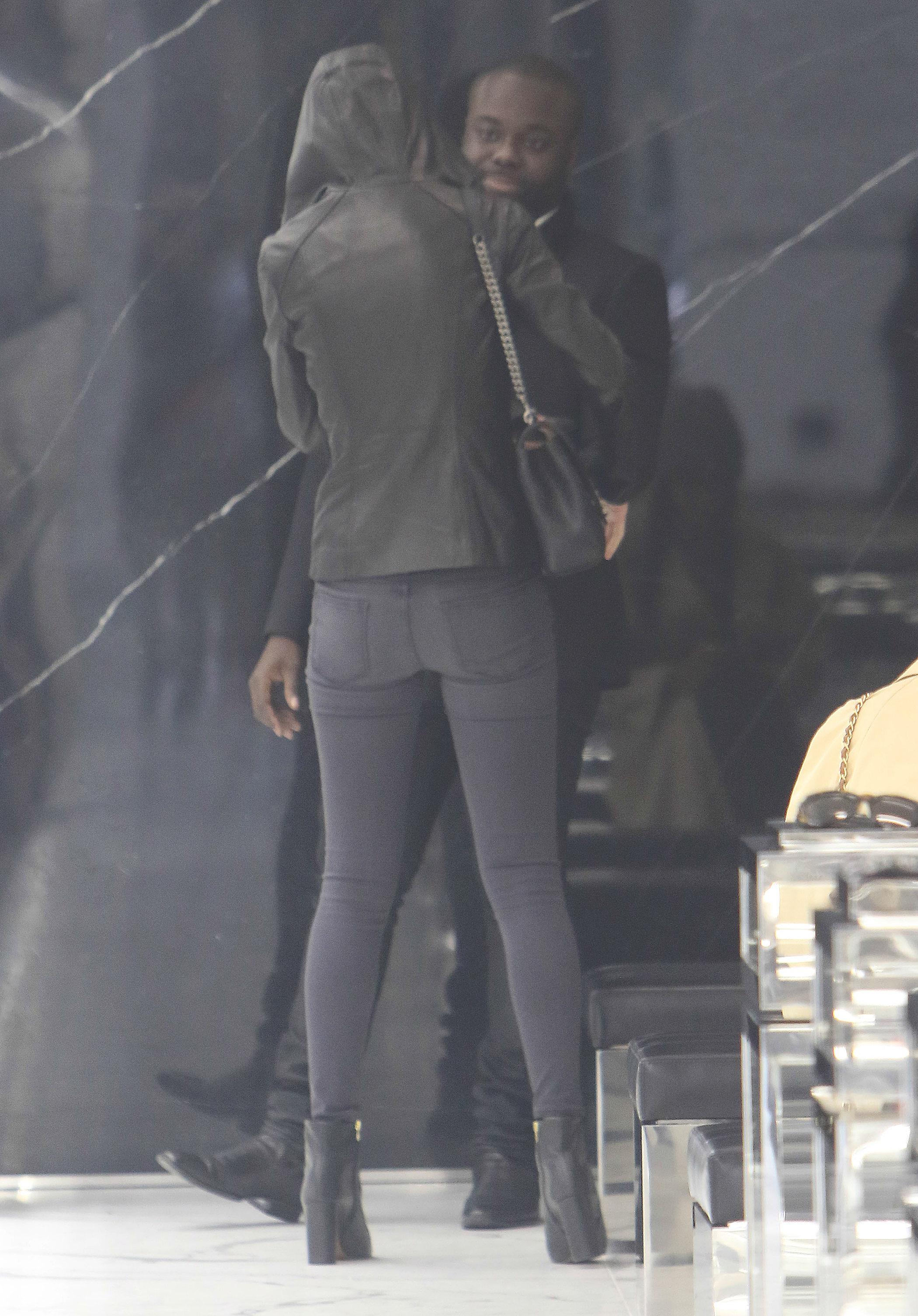 Spectacular Bum | Scrolller