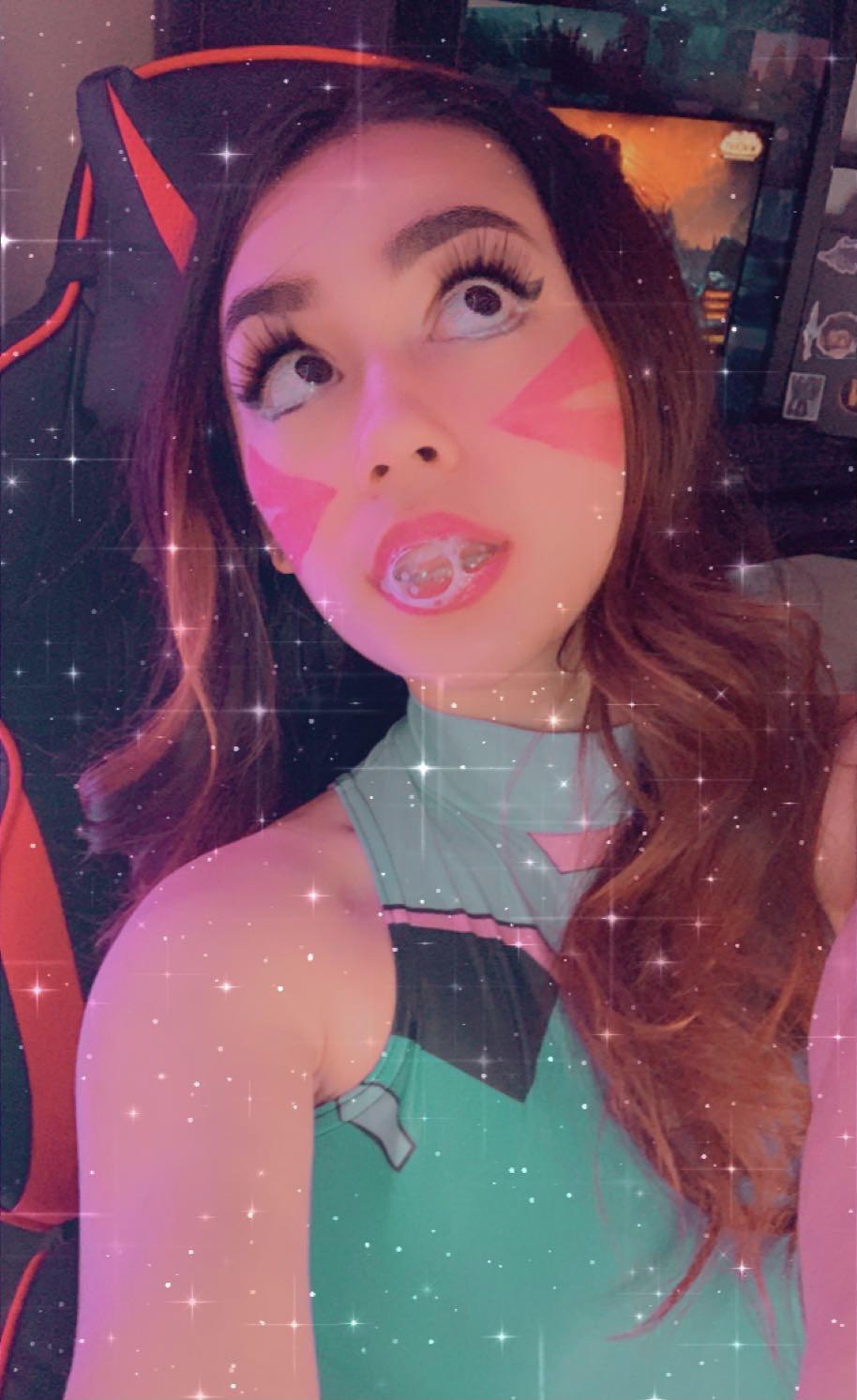 Spit Bubble Dva 🤍 You Guys Think I Should Share The Clip I Made Too