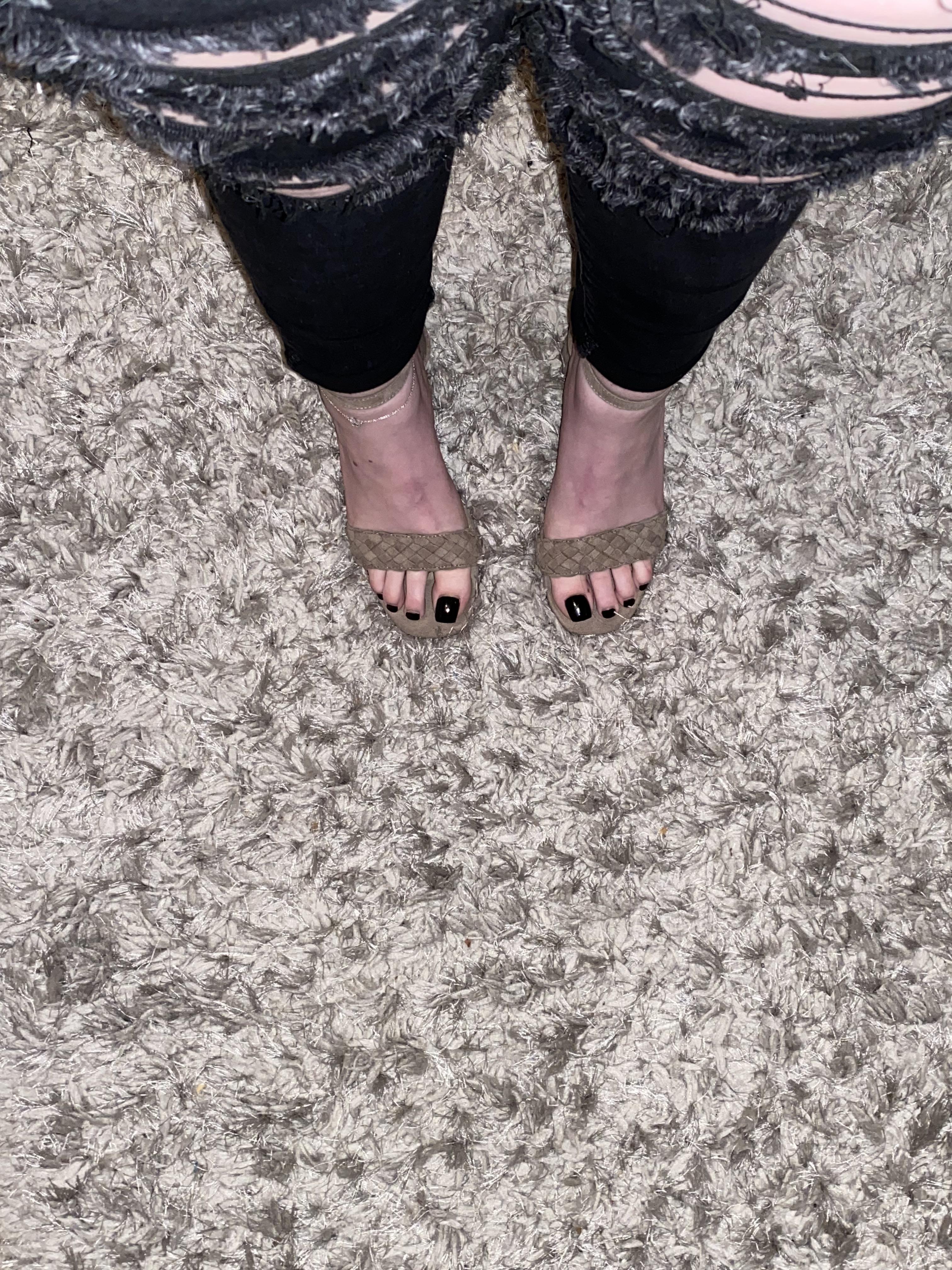 Spoil me🖤 | Scrolller